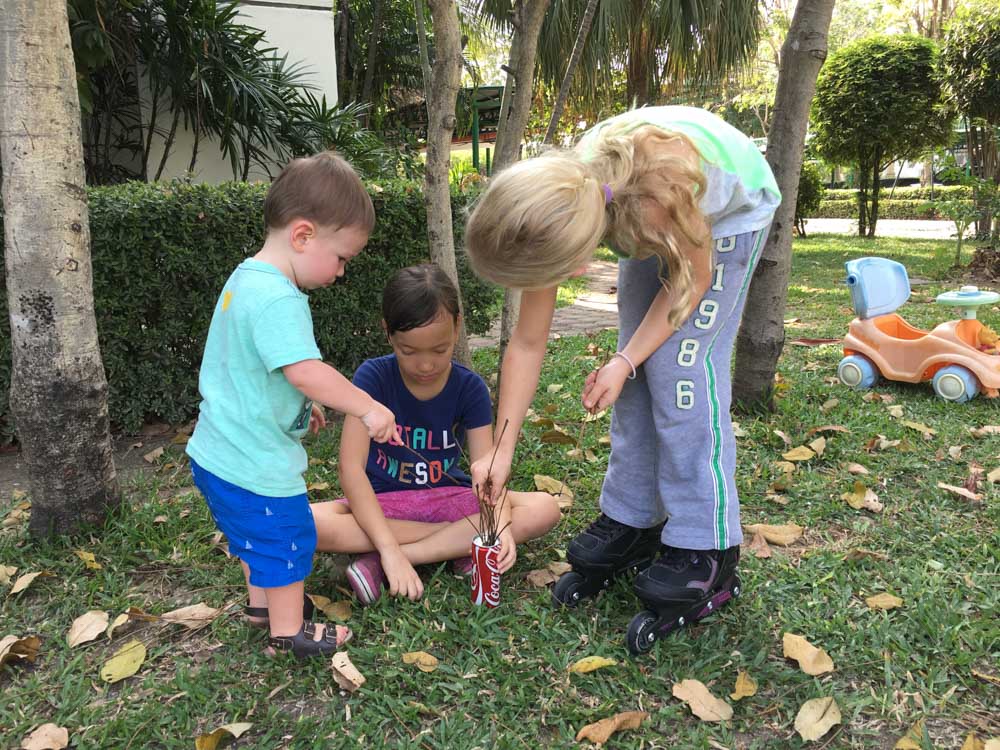 Captain No-Beard – We Are The Wongs